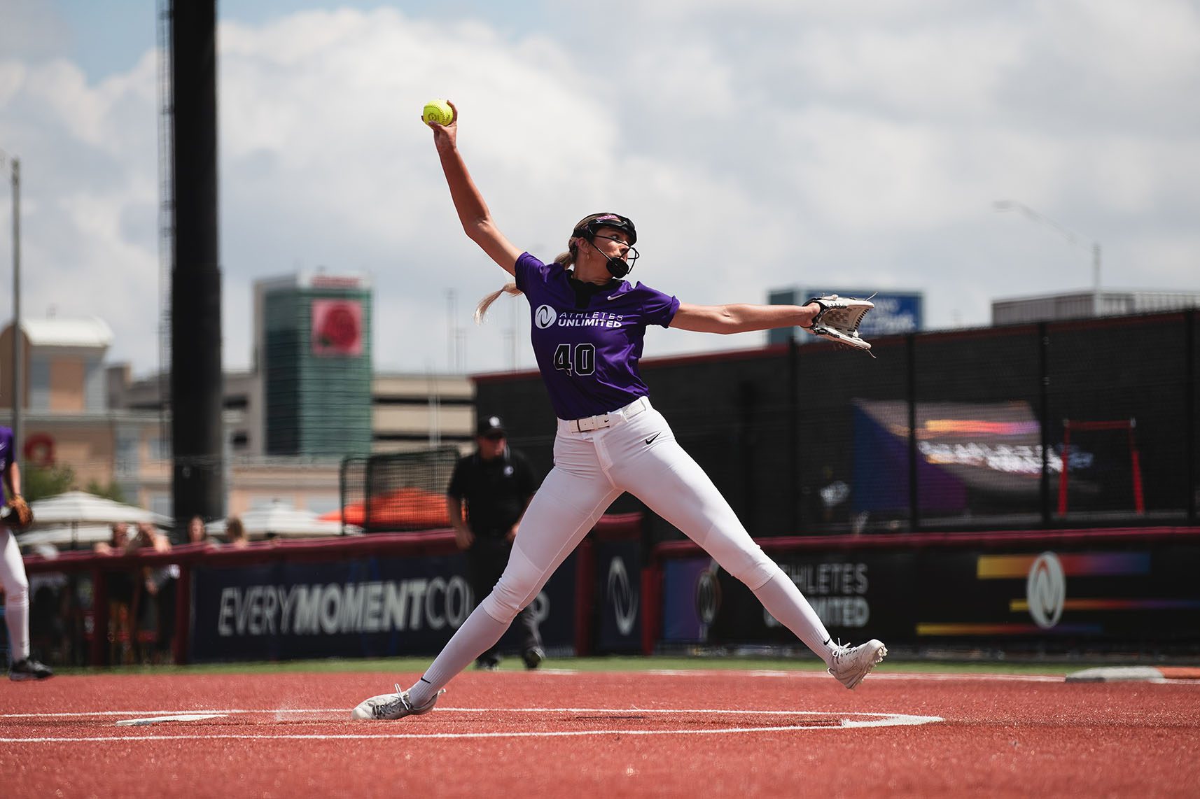 AU Report: Alyssa Denham's Big Day Creates Four-Way Title Race Entering ...