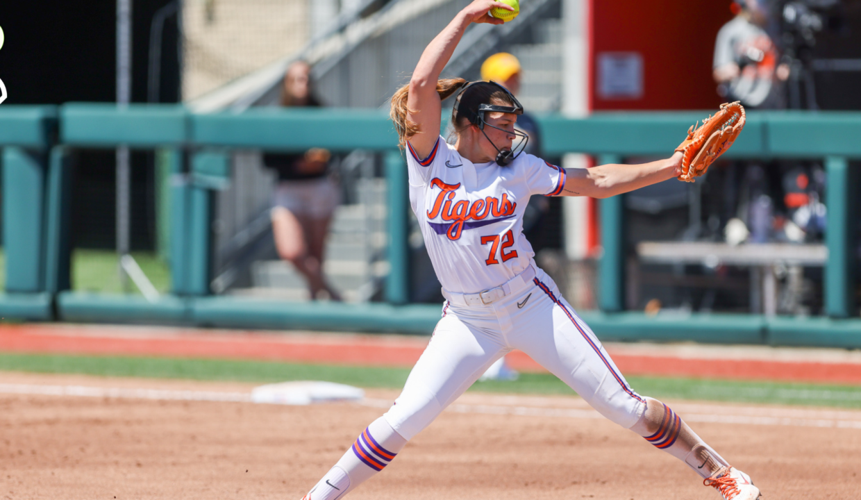 Kelly Maxwell • D1Softball