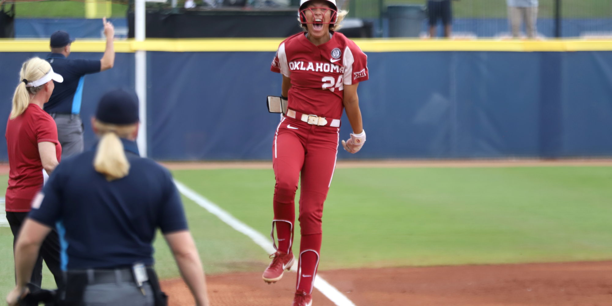 The Next Evolution: How Jayda Coleman Kept the Oklahoma Dynasty Moving ...